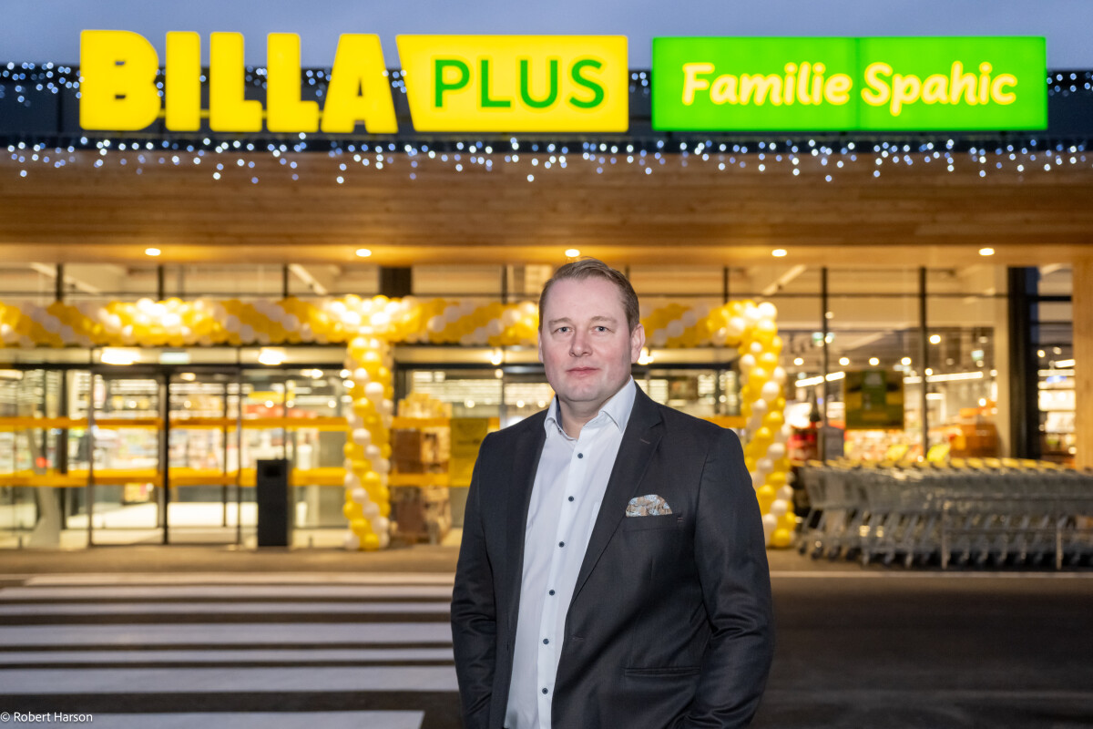 Erster BILLA PLUS Kaufmann eröffnet seinen neugebauten Markt in ...