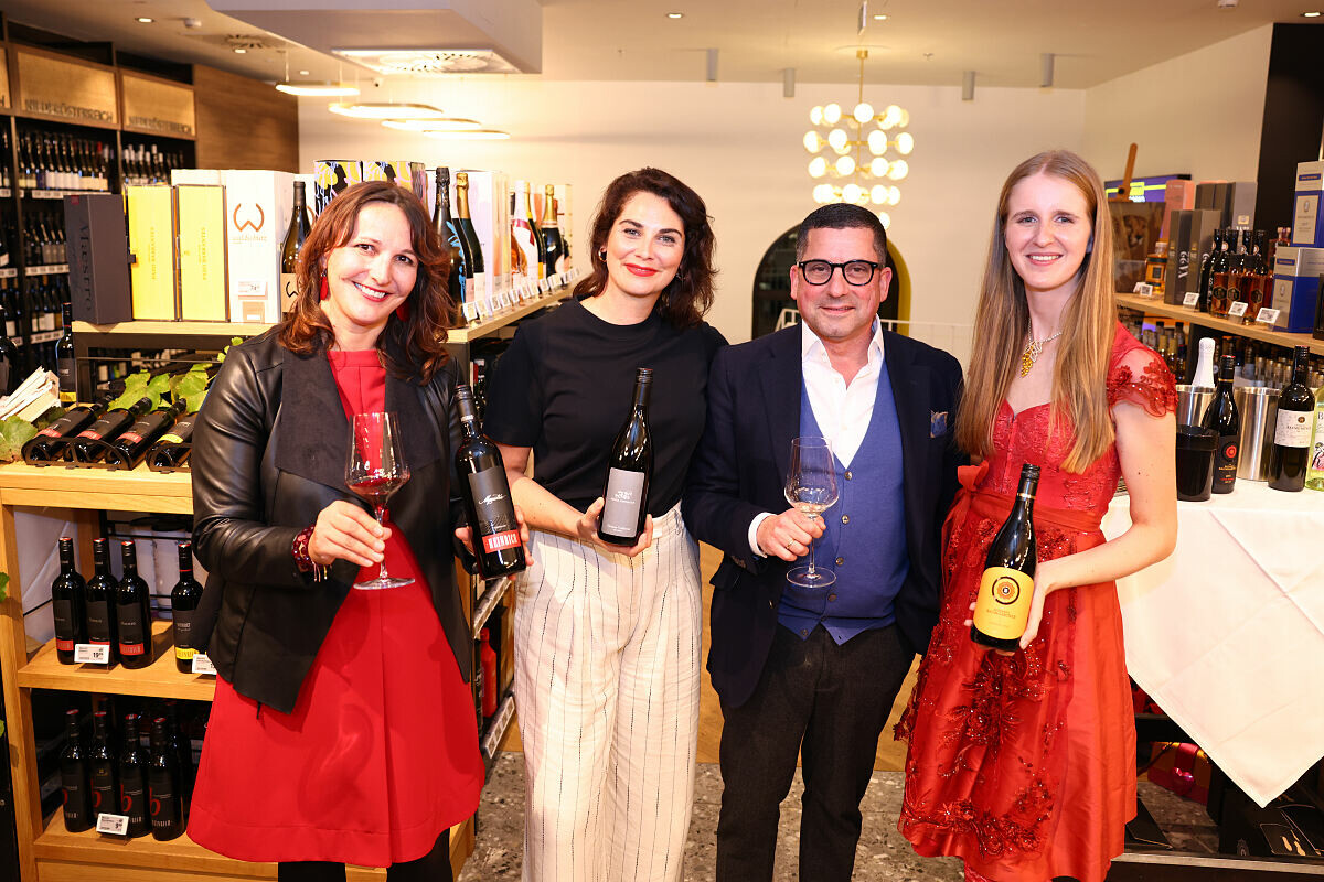BILLA lebt Frauenpower: Österreichische Winzerinnen vor den Vorhang ...