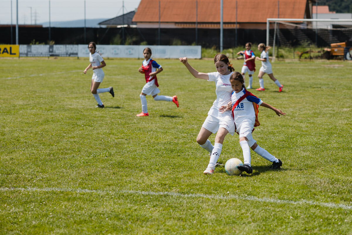 SK Rapid Wien gewinnt ersten BILLA Mädchenfußball-Cup in Jois | REWE ...